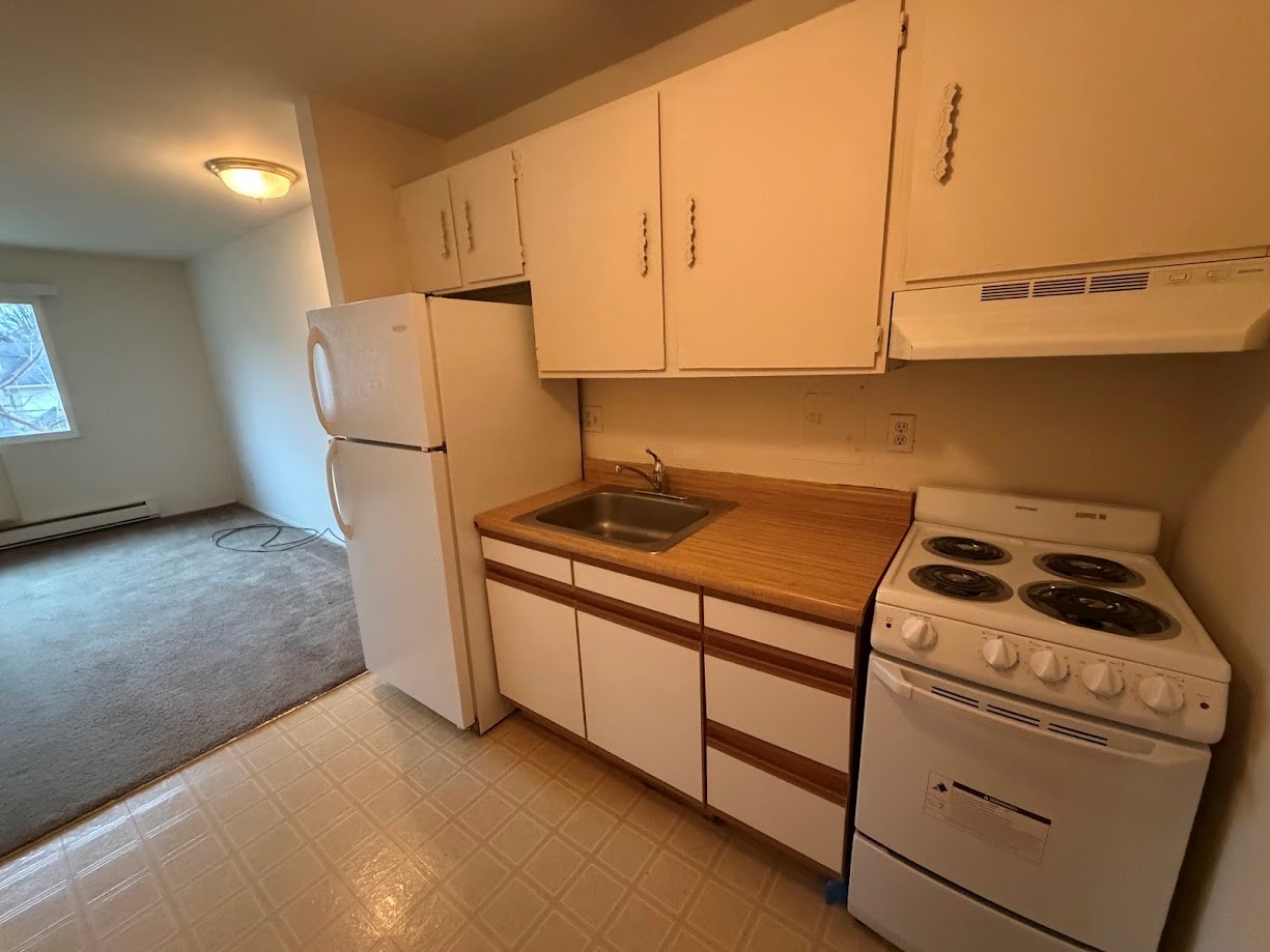 427 W Main St #209| Residential | Madison Property Management, Inc.